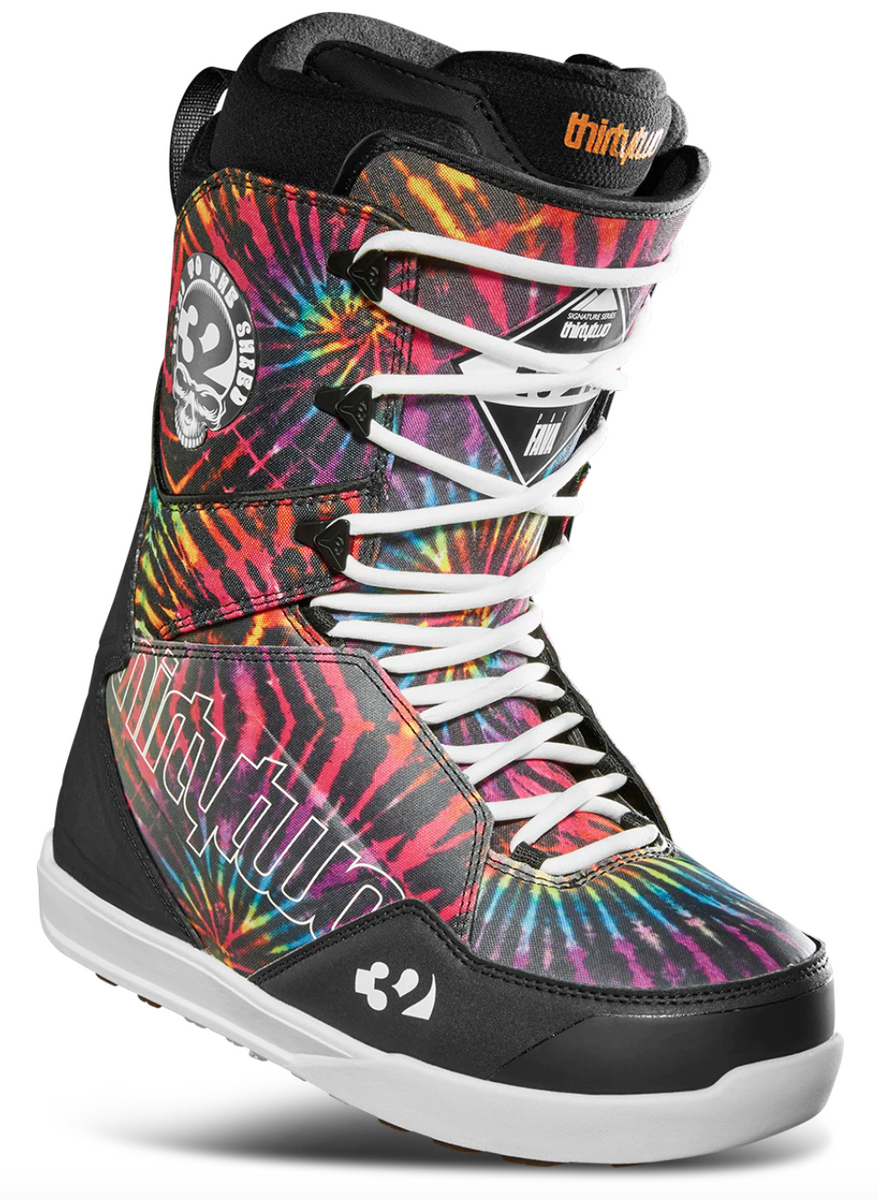 ThirtyTwo: Lashed X Pat Fava – Lip Trix Boardshop