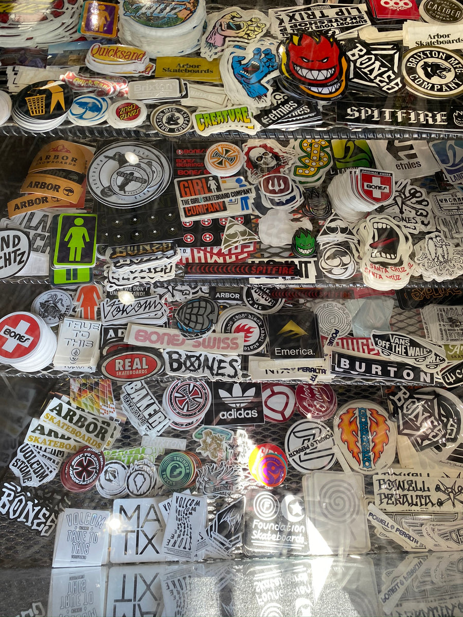 Small Sticker – Lip Trix Boardshop